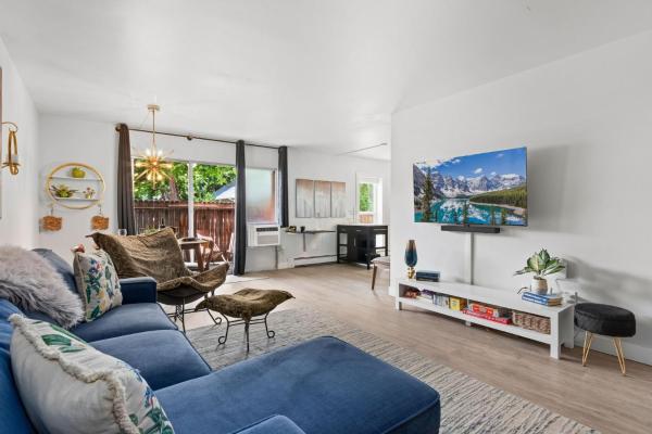 Coastal Comfort Steps From Csu, Pool, Gym, Sauna - Colorado State University, Fort Collins