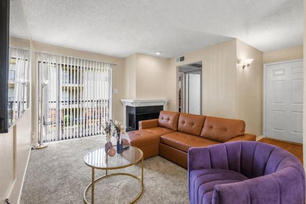 1br - Near At&t Stadium - Prime Central Location - Grand Prairie, TX