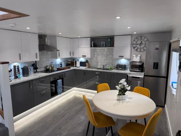 Stone's Throw Cottage - A Hebridean Escape - Isle of Lewis