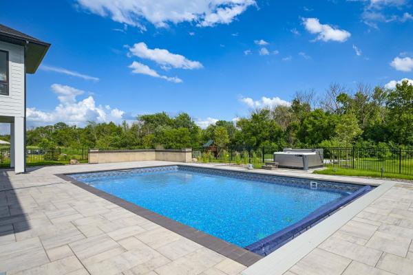 Luxe Plymouth Group Getaway W/ Office & Foosball - Maple Grove, MN