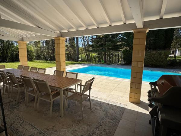 Manoir Et Appartements Avec Piscine Au Domaine De Bize Mirepoix - Mirepoix