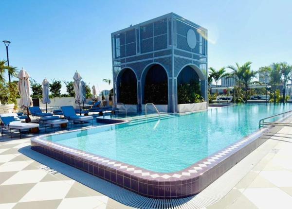 Luxury Designer Retreat In Wynwood Skyline 2br Pool & Bar - Miami