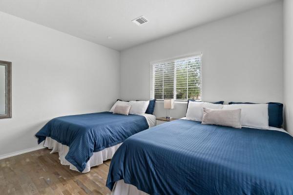 Budget-friendly Retreat By Fort Worth Stockyards With Hottub & Minigolf - Sundance Square - Fort Worth