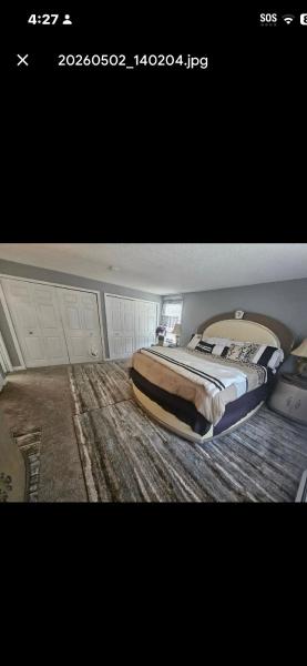 Two Bedrooms Two Beds 3 Or 4 Gusts Available - Federal Way, WA