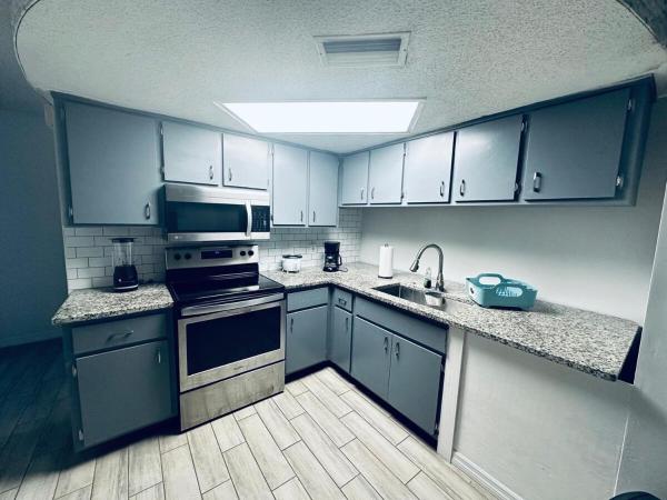 Beautiful Brand-new Studio - New Port Richey, FL