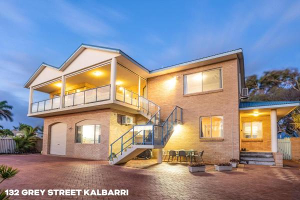 Sunsets On Murchison Full House - Kalbarri Wa - Kalbarri