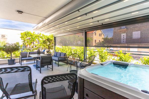 Bijelić Luxury Apartment With Jacuzzi - Okrug Gornji