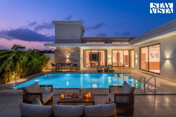 Stayvista At Mini Earth With Wi-fi & Pool - Karjat