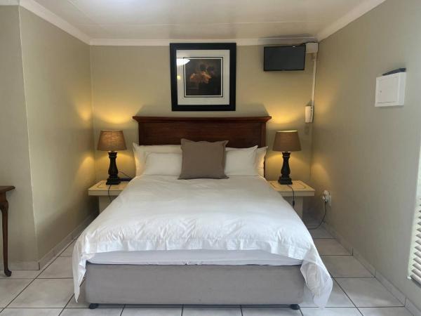 Six On Green Cottage - Johannesburg