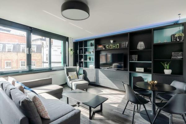 West End 2-bed - Soho - Sleeps 6 - Central London