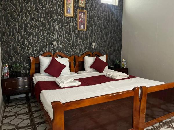 The Palms Hostel - Tashkent