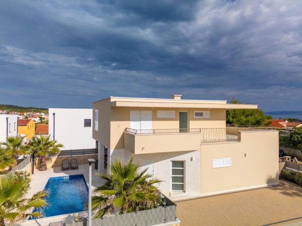 Villa Smratine - Luxury Villa With Pool In Vir - Vir