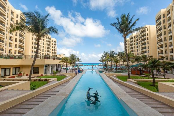 Holiday Inn Club Vacations The Royal Sands All Inclusive - Cancún