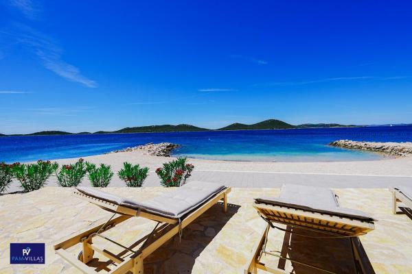Buqez Eco Resort - Villa 27 - Direkt Am Strand - Murter