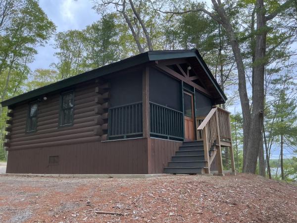 Rivers Edge Cabins - Tranquil Nook - Rockland, ME