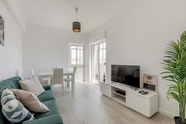 2bedroom Apt In Reboleira Free Public Parking - Amadora