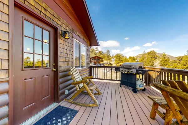 Wonderful Family Cabin W/stunning Views, Free Wifi, & Full Kitchen - Near Trails - Estes Park, CO