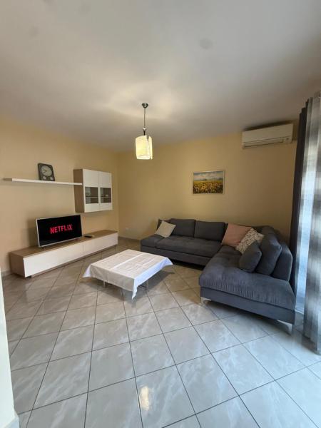 Central Comfort Apartment - Tirane
