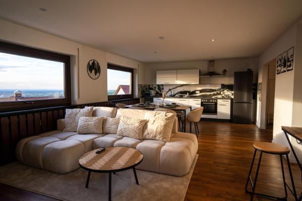 Kamo Panorama Schwarzwald Apartment - Privater Eingang & 2 Kostenlose Parkplätze, Bis Zu 5 Personen - Bühl
