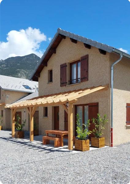 Le Pré Fleuri à Guillestre - Appartements Neufs Classés Meublés De Tourisme 3 éToiles- Climatisés- Parking Privatif - Provence-Alpes-Côte d'Azur (PACA)