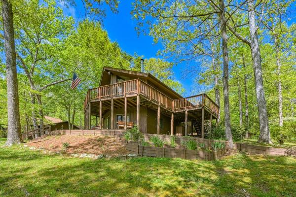 Serene Lakefront Home With Free Wifi, Private Dock, Game Room, & Central Ac - Lake Anna State Park, Spotsylvania Courthouse