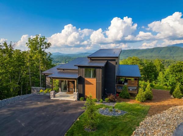 Montblue - Panoramic Mountain Views - Pigeon Forge, TN