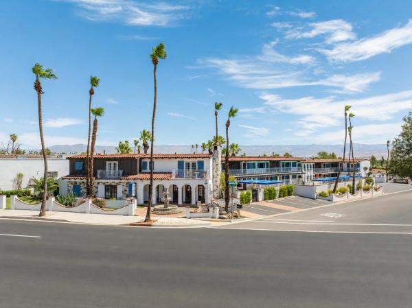 Mykonos Desert Suites - Palm Springs, CA