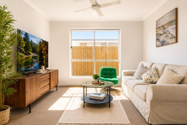 Haus Verde | 4br Greenbank Hideout In Logan - Brisbane