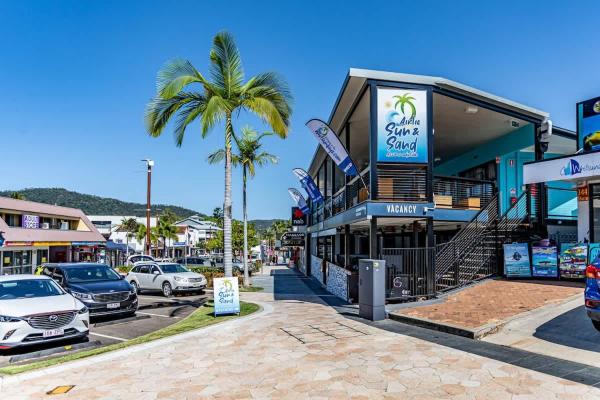 Airlie Sun & Sand Accommodation #5 Kids Stay Free - Airlie Beach