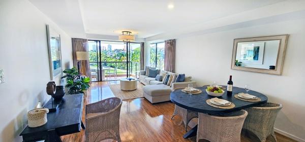 Modern Resort Style Living - Inner City - Surry Hills