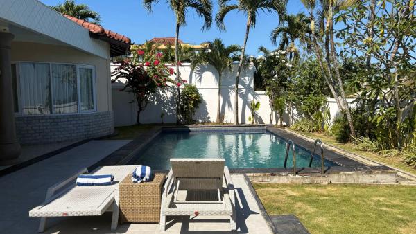 2 Bedrooms Villa B9 With Privat Pool And Fantastic View Of Gwk - Jimbaran