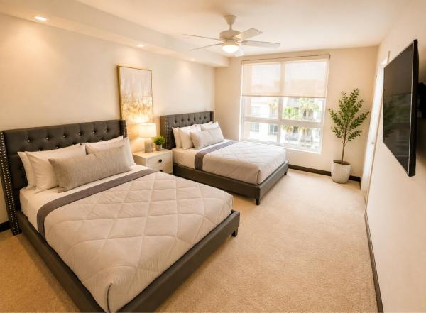 Weho Huxley Haven Modern 2br With Free Parking - Hollywood, CA