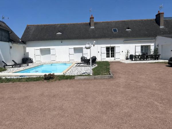 Piscine Chauffée Partagée Avec Terrasse Privative - Tours