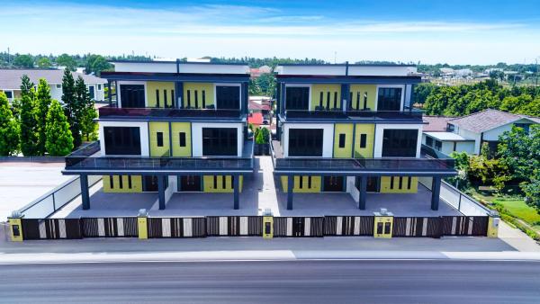 8 Homestay Sekinchan - Sekinchan