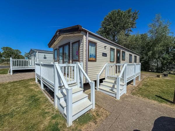 Brilliant Caravan For Hire At Caister Haven Holiday Park In Norfolk Ref 30011h - Great Yarmouth