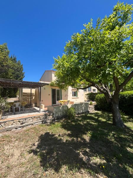 Logement Indépendant Rez De Chaussée Avec Terrasse, Jardin Et Parking - Sanary-sur-Mer