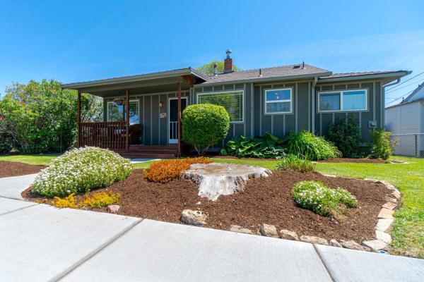Rhubarb Cottage - Entire House Dog Friendly! - Redmond, OR