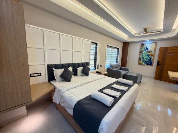 Hotel Prince Diamond Palace - Varanasi