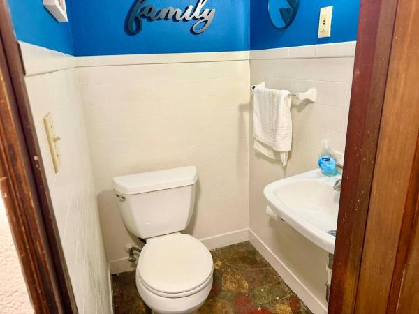 Queen Bed Near Su, Inviting Home. - Syracuse, NY