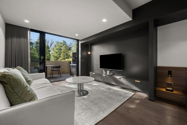 Spectacular Studio In Heart Of Braddon W Parking - Canberra