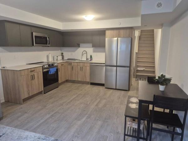 Private And Cozy Guest Suite In A Central And Prime Location - Toronto