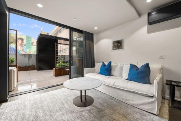 Stylish Canberra Studio With Bbq And Terrace - Belconnen