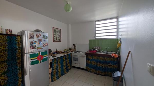 Chambre Dans Appart Recent Vue Mer - Martinique