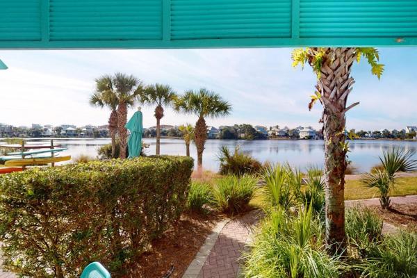 Lakefront Dog-friendly Condo With Water Views Pool Hot Tub & Beach Access - Rosemary Beach, FL