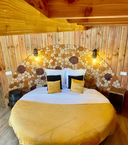 La Cabane Tonneau - Les Pieds Dans Le Pré - Clisson