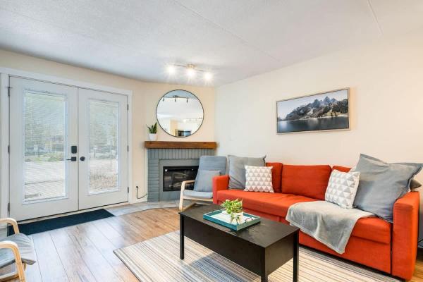 Dawson Haus - 2 Bedroom Condo In Collingwood - Collingwood