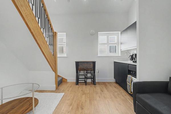 Guestready - Duke Street - Birkenhead