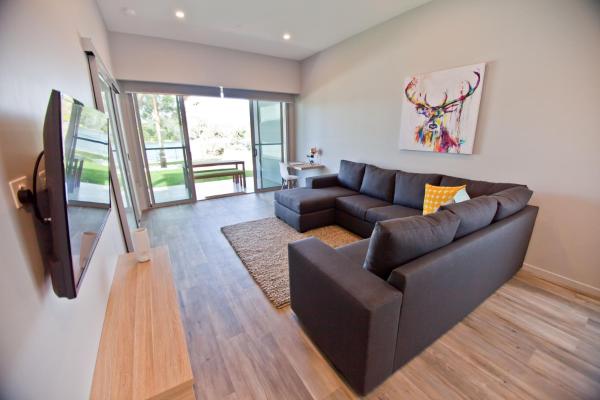 Waterfront Apartments - Tasmania