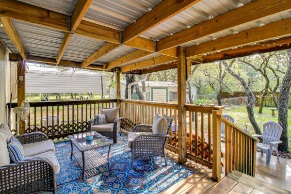 3 Mi To Beach & Boat Ramp! Quiet Rockport Retreat - Rockport, TX