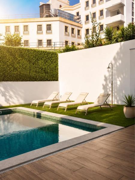 Central Living & Pool - Algarve